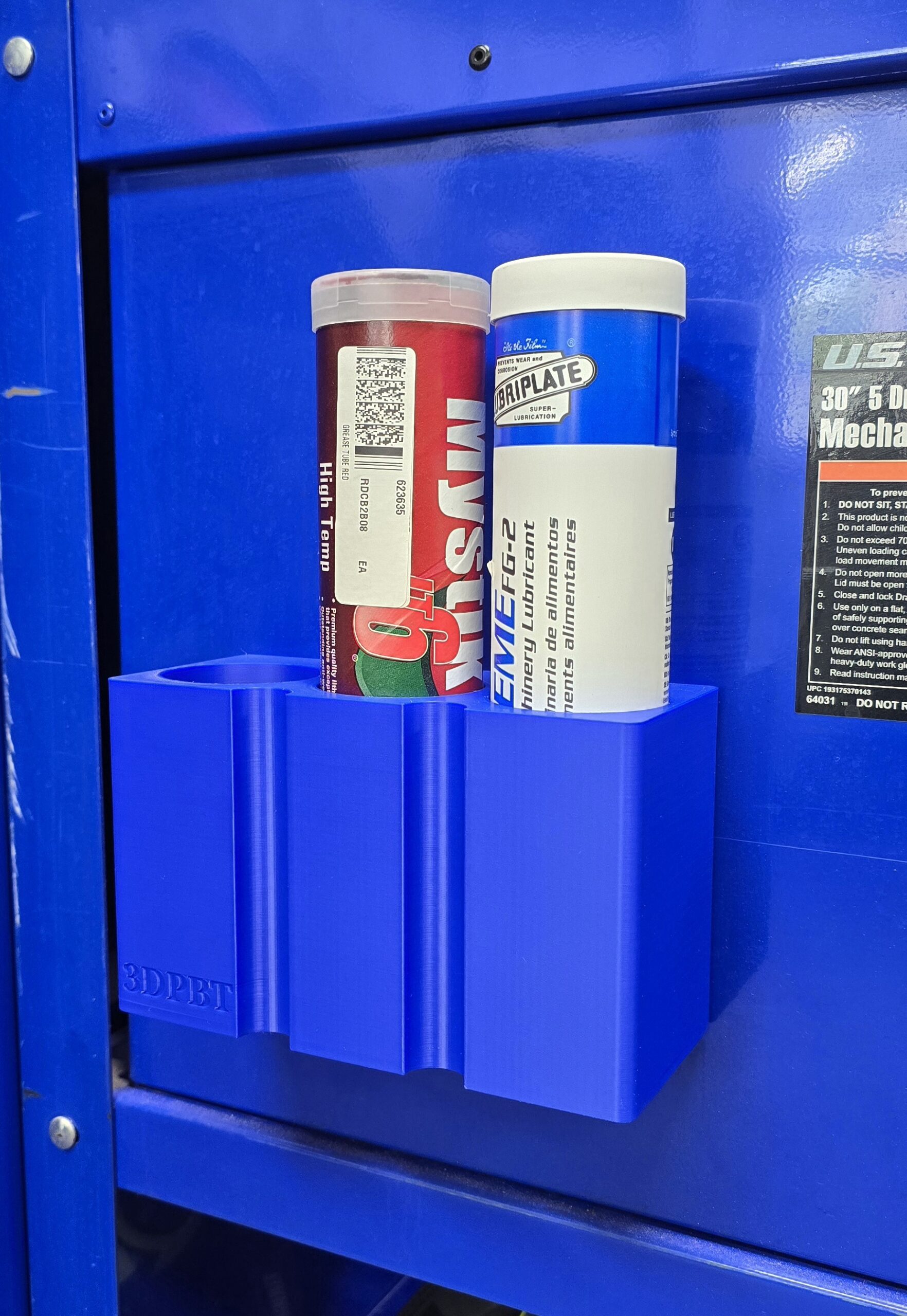 Magnetic Grease Tube holder "3 tube" - 3DprintsbyTommy